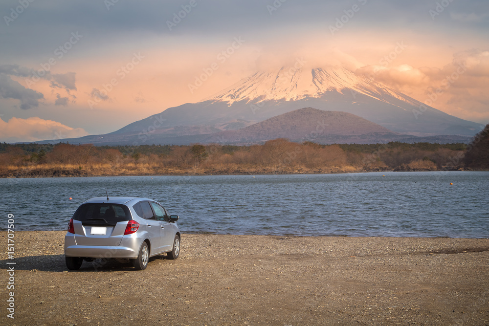 Japan landscape with Mount Fuji - Lake Shoji Shojiko and the famous ...
