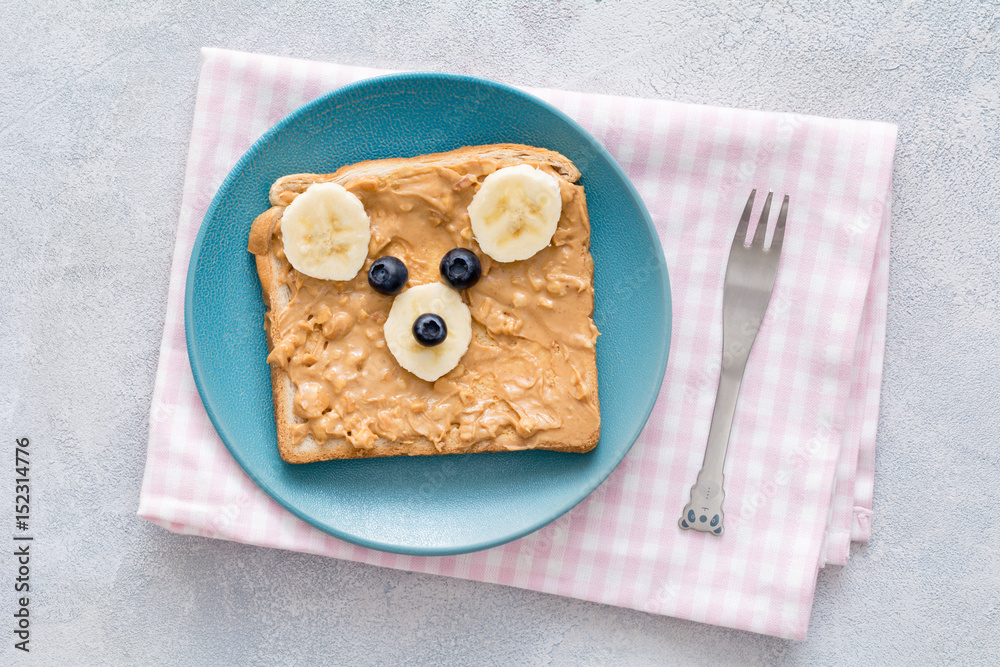 Teddy bear toast for kids. Crunchy peanut butter, banana and blueberry ...