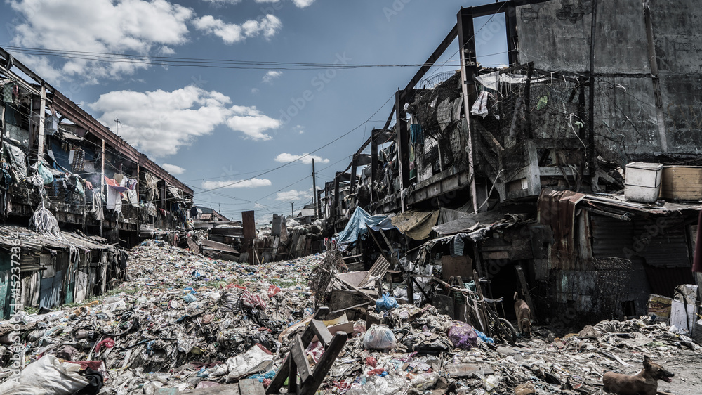 Foto Stock The most infamous slum in Philippines, Happyland in Manila, and people live right in ...