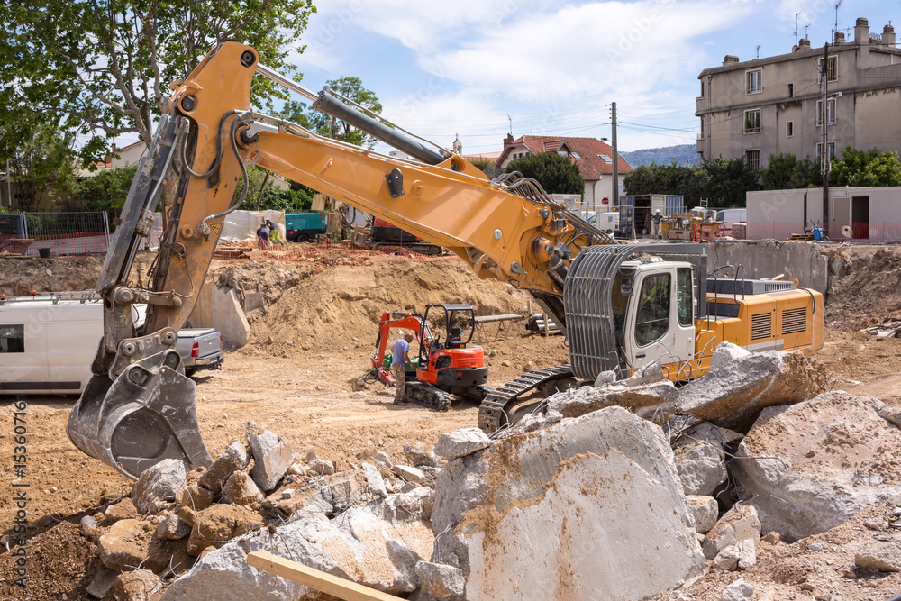 Engin de chantier - Pelleteuse en action Stock Photo | Adobe Stock
