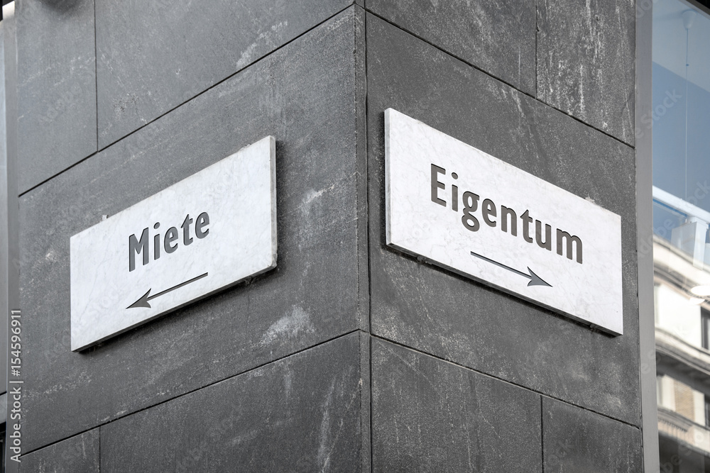 Schild 221 - Eigentum Stock-Illustration | Adobe Stock