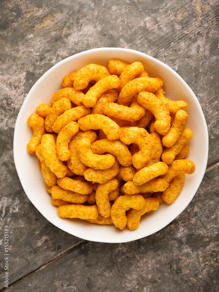 Erdnussflips - Peanut puffs Stock-Foto | Adobe Stock