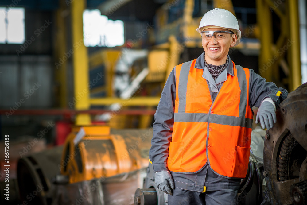 mechanic in the garage Stock-Foto | Adobe Stock