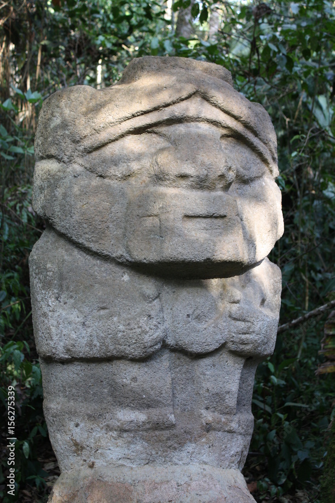 Escultura indígena, Parque Arqueológico. San Agustín, Huila, Colombia ...