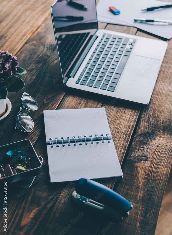 Photo & Art Print Office Table Concept, RayBond