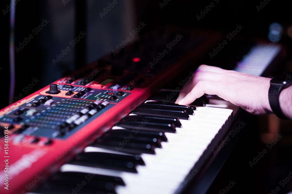 Double Keyboard Instrument