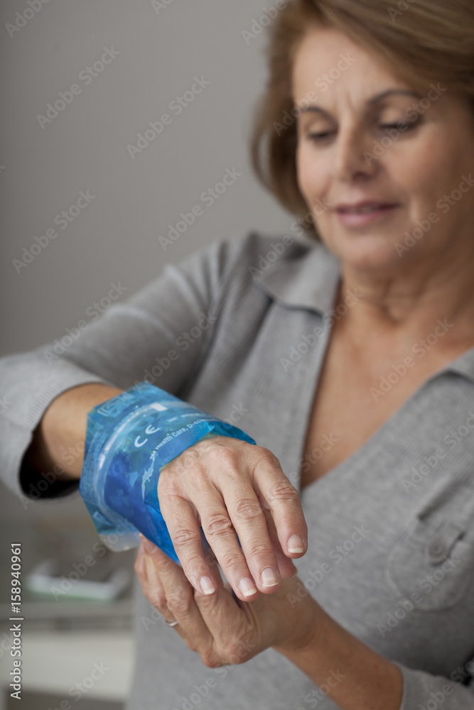 Model Hot and cold pack For wrist pains the hot pack is used for ...