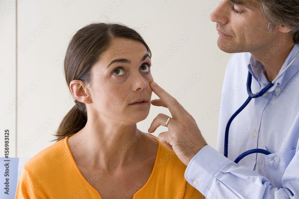 Models The paleness of the internal eyelid is one of the clinical signs ...