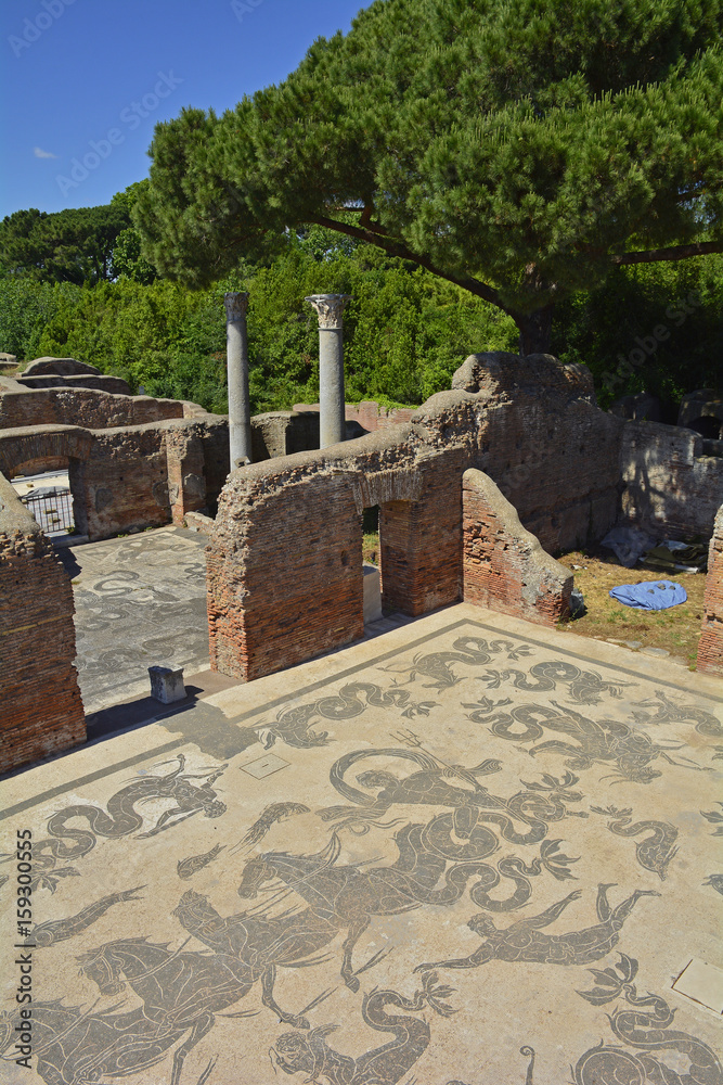 Stockfoto The ruins of the Baths of Neptune from 2AD in Ostia Antica ...