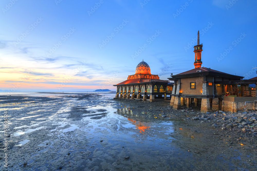 AL HUSSAIN MOSQUE Kuala Perlis as known as Floating Mosque of Perlis ...