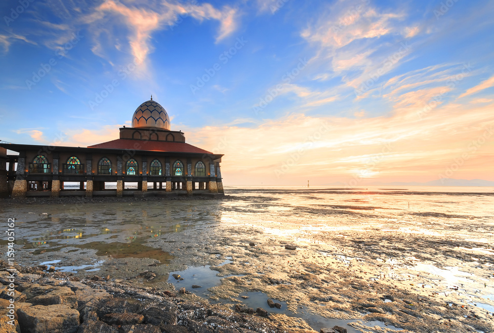 AL HUSSAIN MOSQUE Kuala Perlis as known as Floating Mosque of Perlis ...