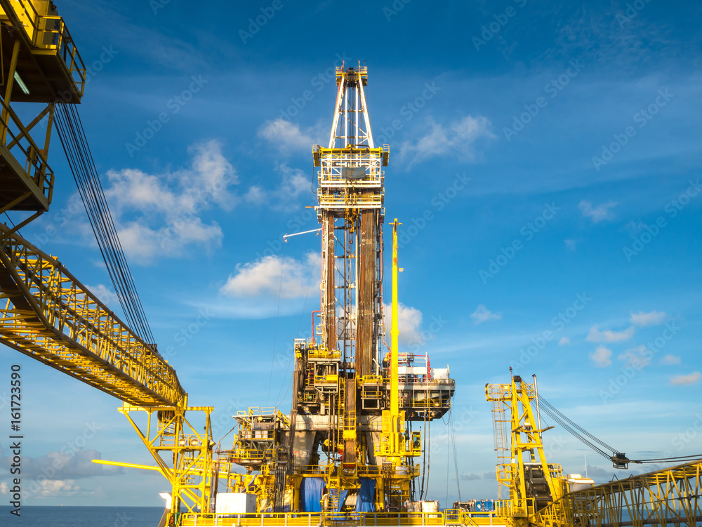 Derrick of Tender Assisted Drilling Oil Rig (Barge Oil Rig) on The ...