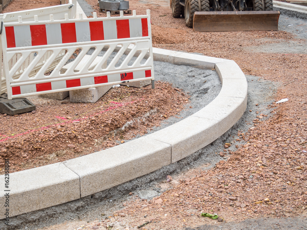 Randsteine Verlegung Wegebau Stock Photo | Adobe Stock
