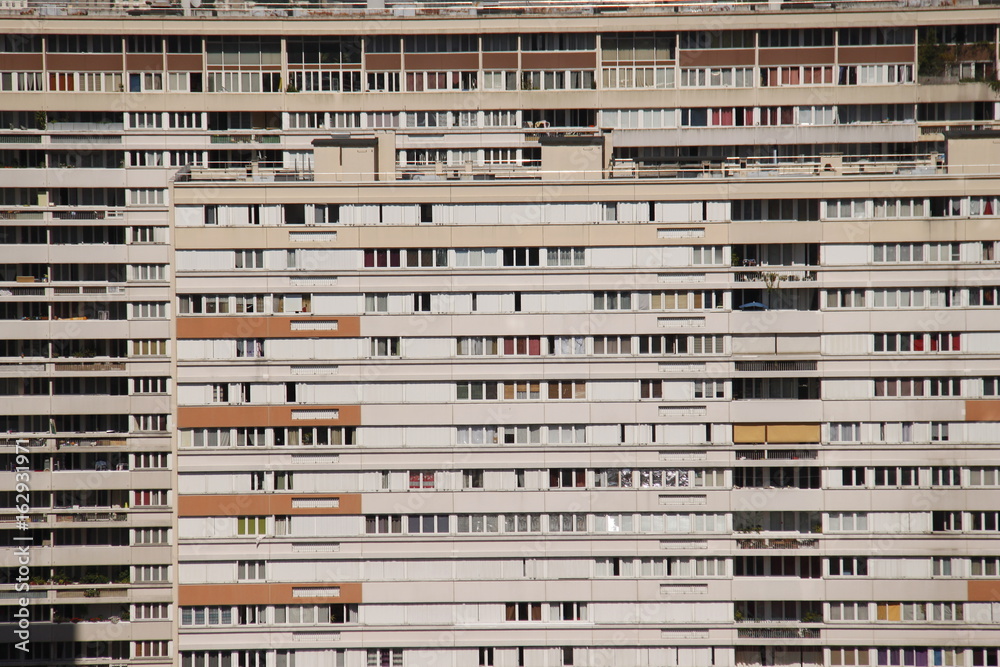 Barre d'immeuble HLM à Paris, vue aérienne Stock Photo | Adobe Stock