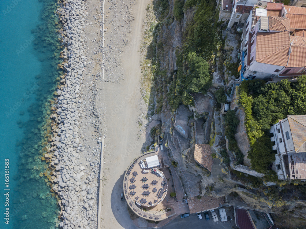 Vista aerea di Pizzo Calabro, molo, Calabria, turismo Italia. Vista ...