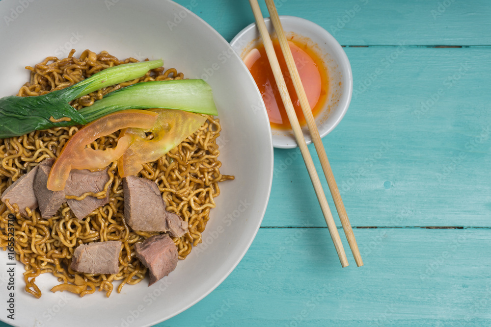 Foto de Local cuisine Kolo Mee or Mee Kolok in Sarawak, Malaysia. do ...