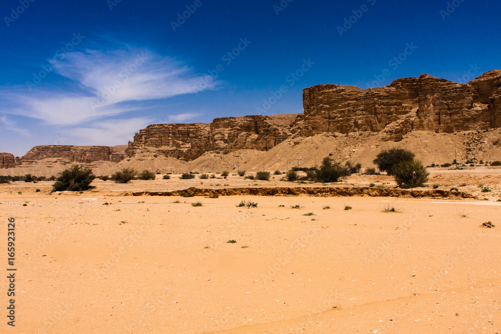 Sedimentary rock escarpment in south Riyadh Province, Saudi Arabia ...