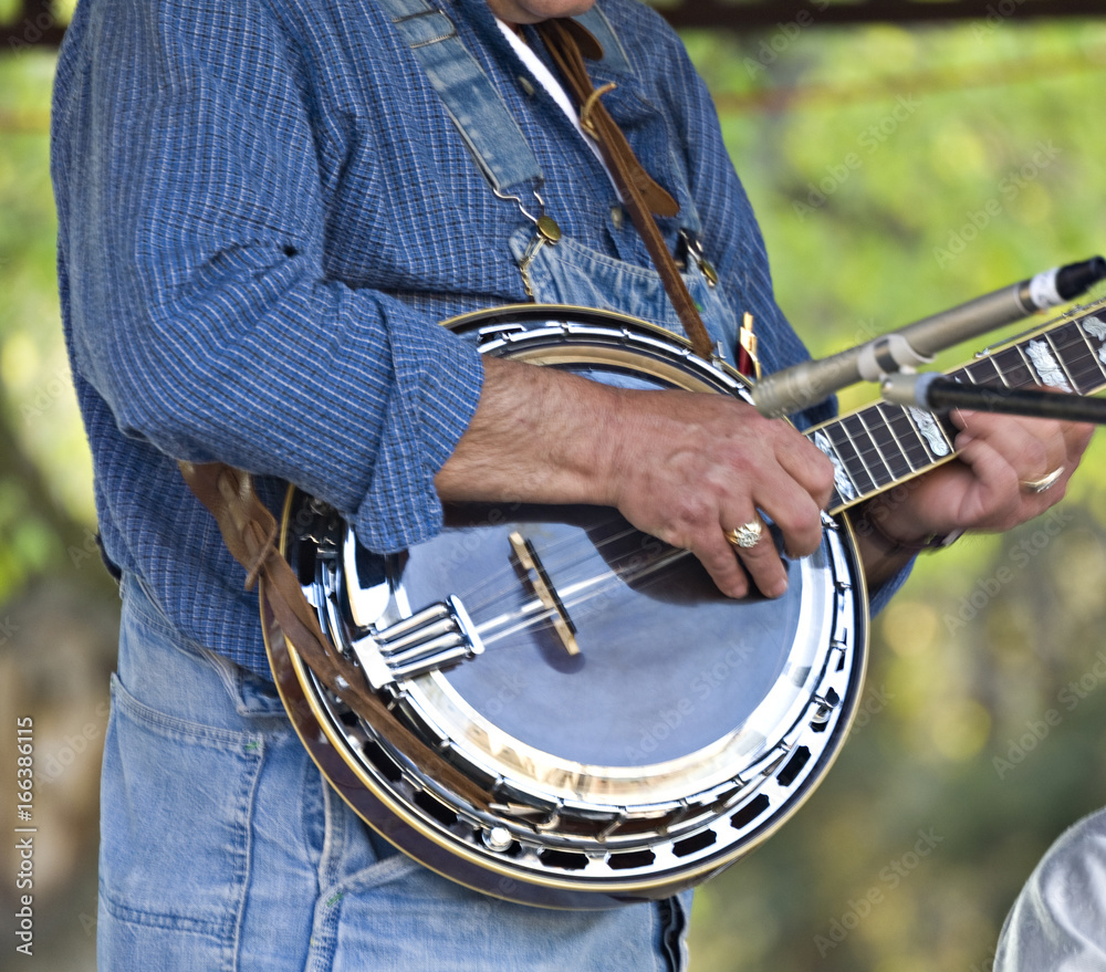 Banjo Player