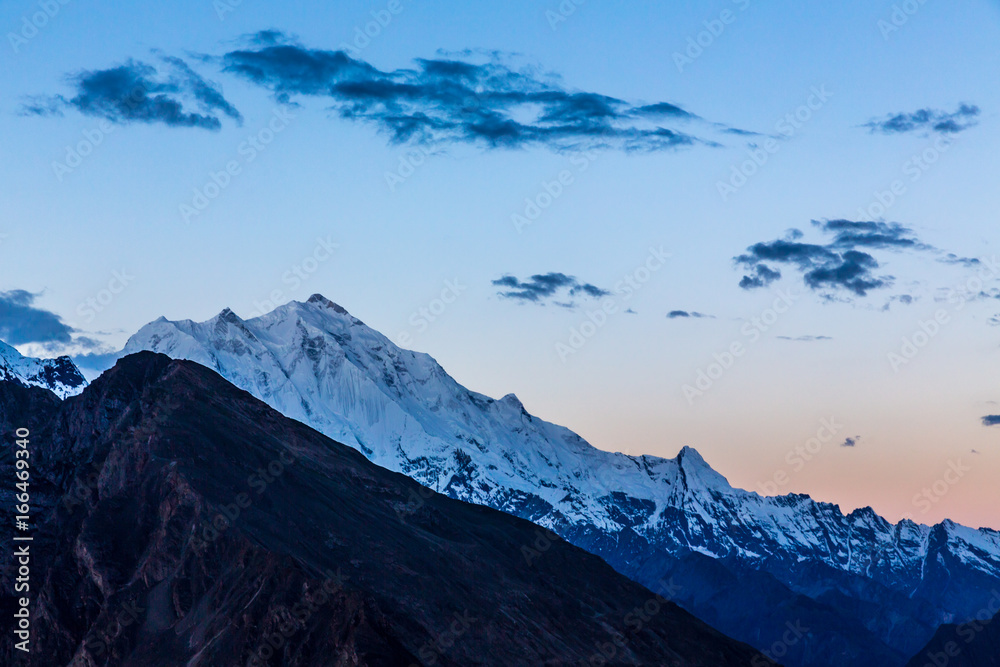 The breathtaking dawn of the Hunza Valley from Duiker hill, Pakistan ...