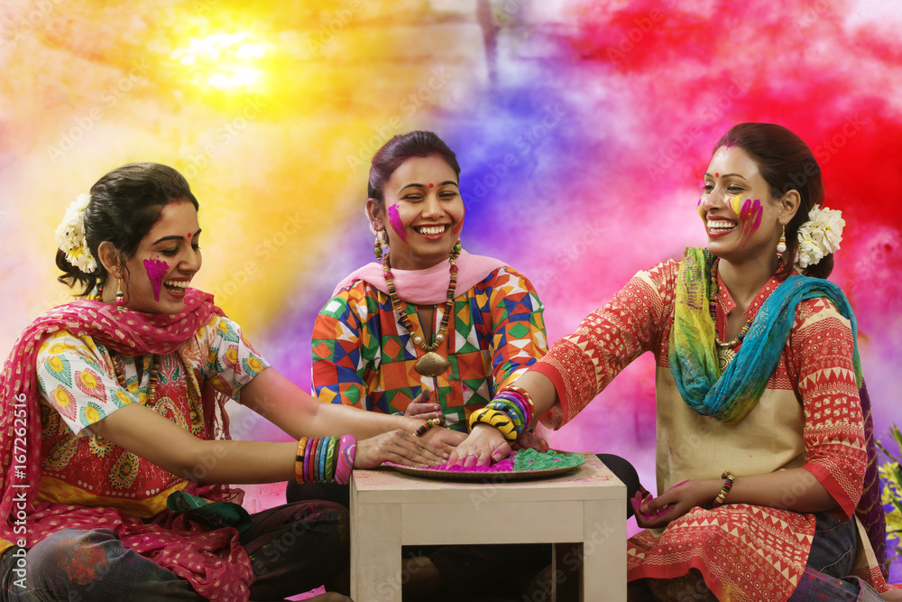 Indian Girls In Holi