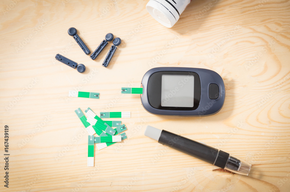 Glucometer set with Indicator Strips For Blood Glucose Testing and ...