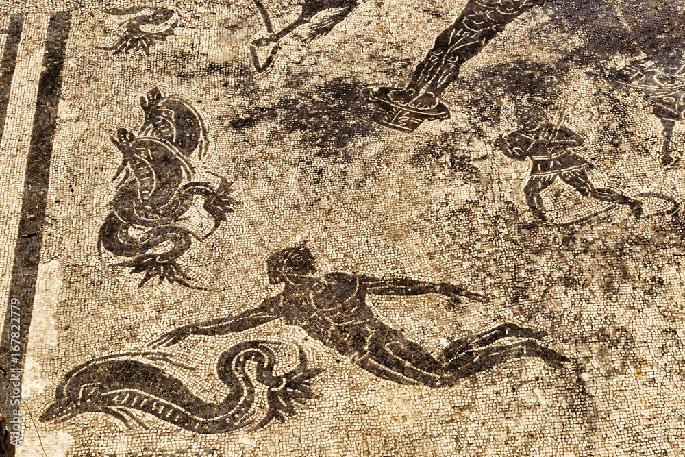 Foto de Cisiarii Roman empire thermal bath -detail of mosaic in ...