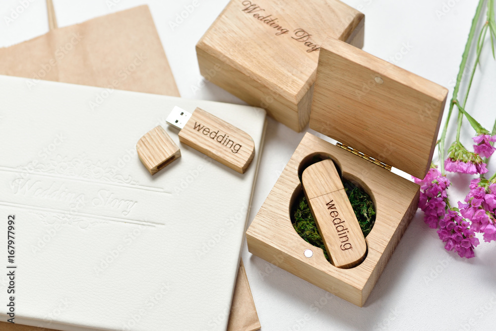 Beautiful white wedding photobook and Usb flash drive in Handmade ...