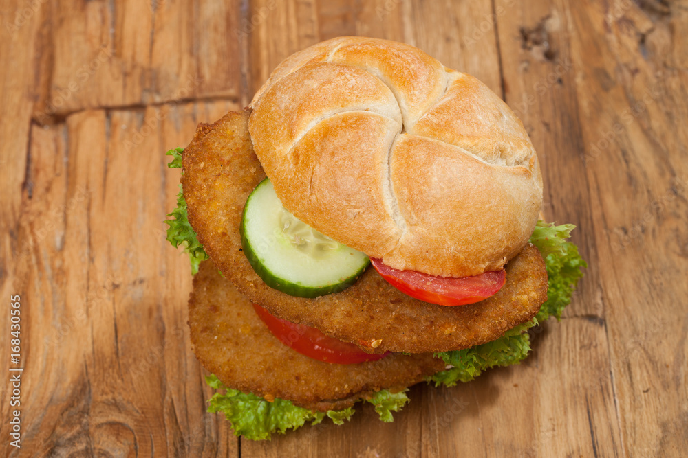 Schnitzelsemmel Stock-Foto | Adobe Stock