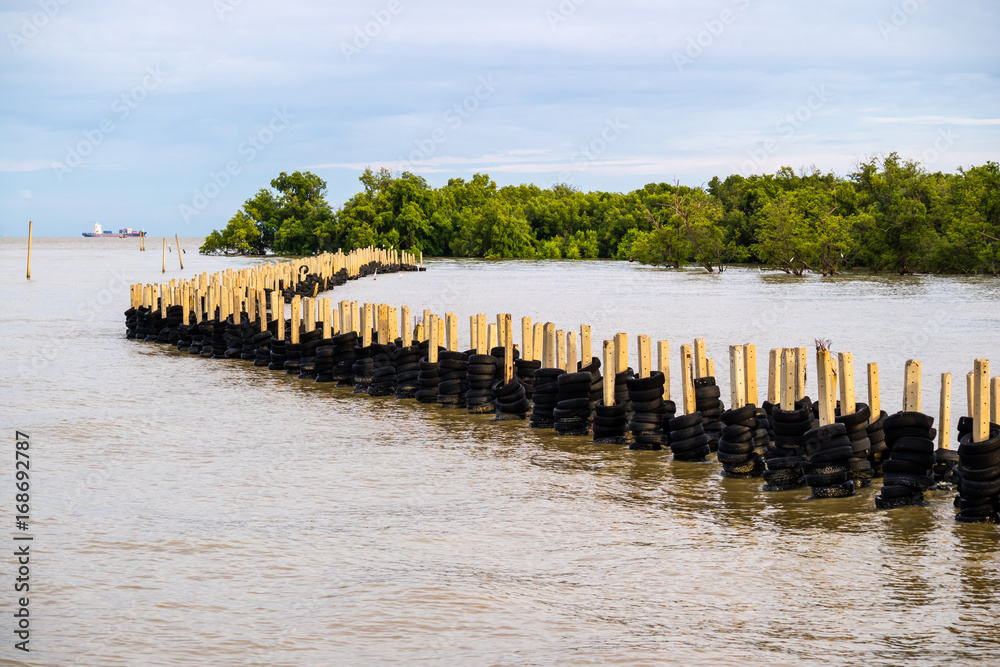Sea wave protection barrier, breakwater, made from tire, protect ...