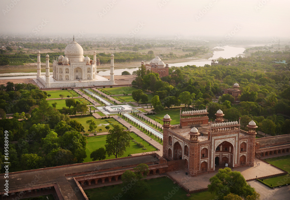 Taj Mahal Dimensions