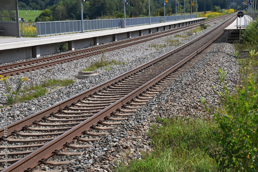 Foto de Bahnschienen und Bahngleise im Schienennetz, Fahrweg für ...