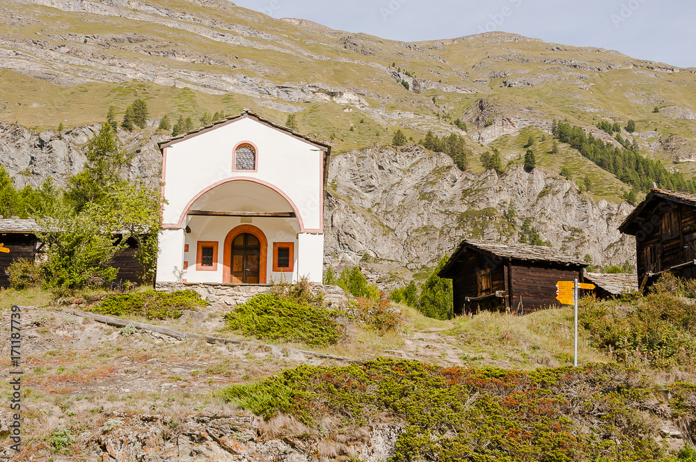 Foto de Zermatt, Dorf, Bergdorf, Furi, Zmutt, zum See, Blatten ...