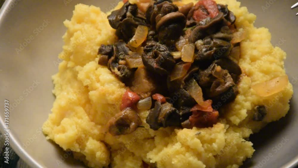 Polenta y snails und caracoles och sniglar chiocciole e video ir ...