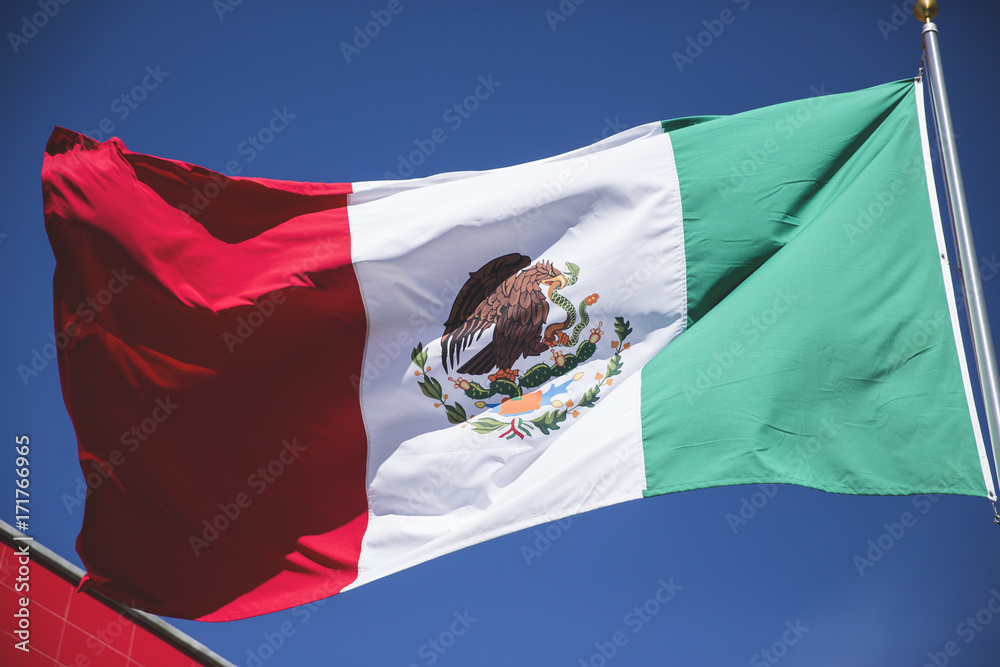 Foto de Mexican flag patriotic symbol; Bandera de México simbolo patrio ...