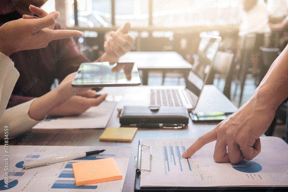 Startup business people group meeting, Young creative coworkers team ...