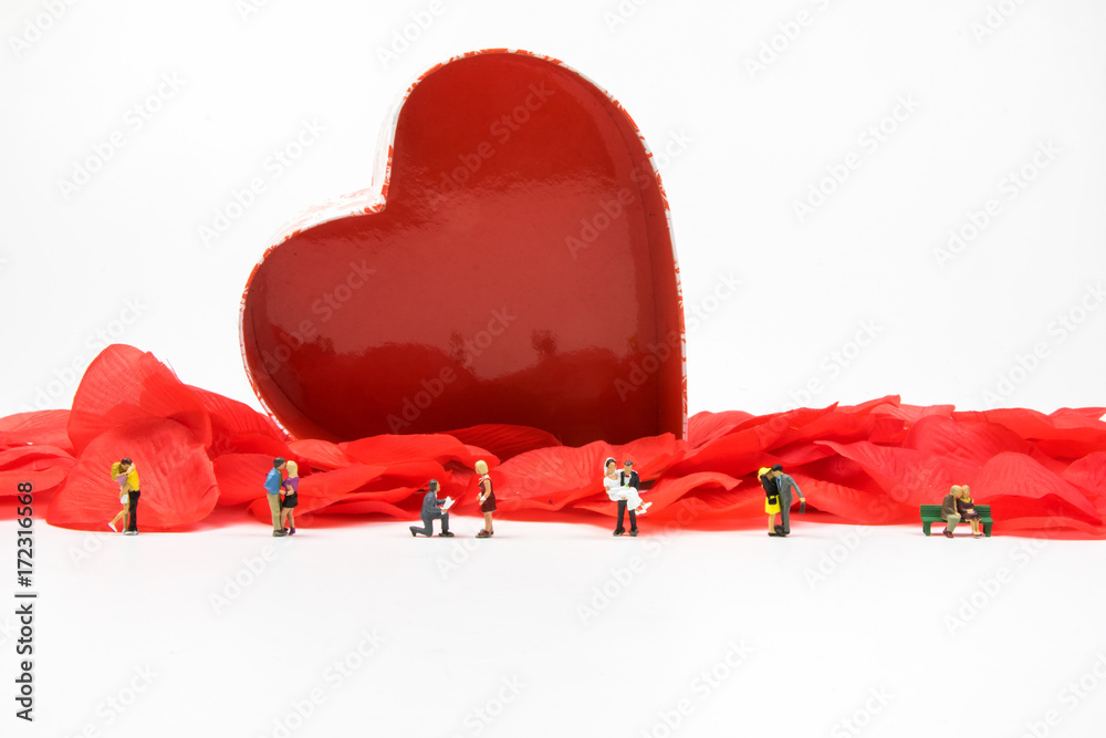 Liebe unter Modellfiguren - Stationen der Beziehung (Variante 2) Stock ...