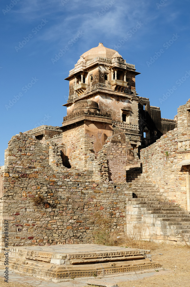 Beautifoul Fort Chittor is the largest fort in India and Asia in ...