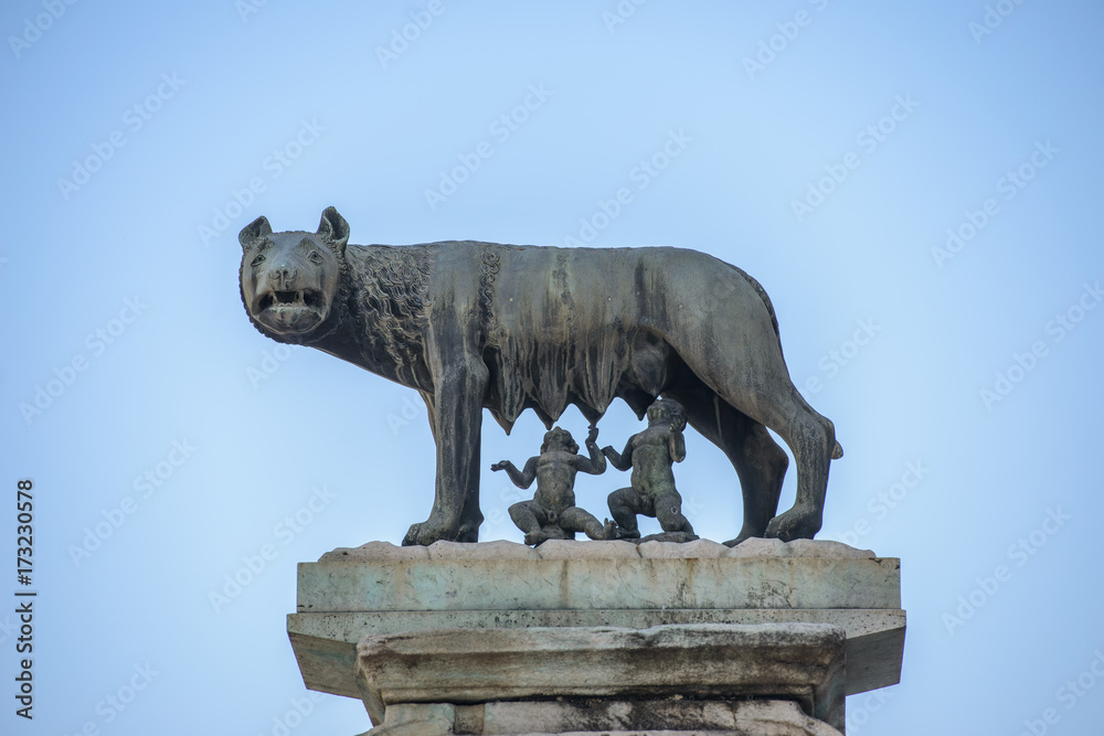 The Capitoline Wolf: Statue of the she-wolf suckling Romulus (founder ...