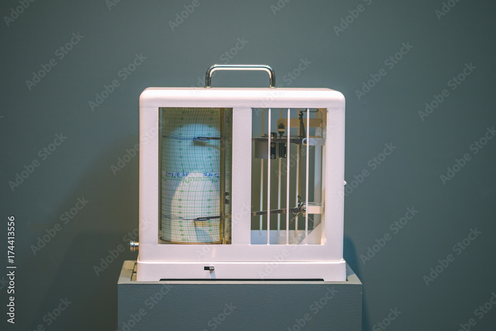 Seismological device for measuring earthquakes. Seismograph records an ...