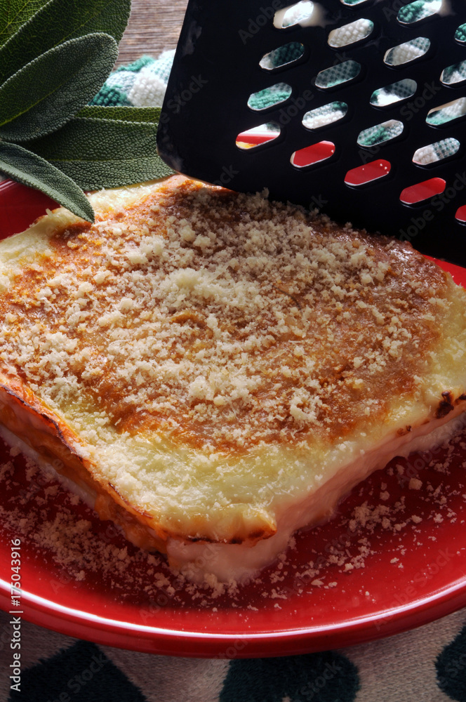 Lasagne al forno Лазанья 千層麵 Lasaña Lasagna लज़ान्या Cucina Gastronomía ...