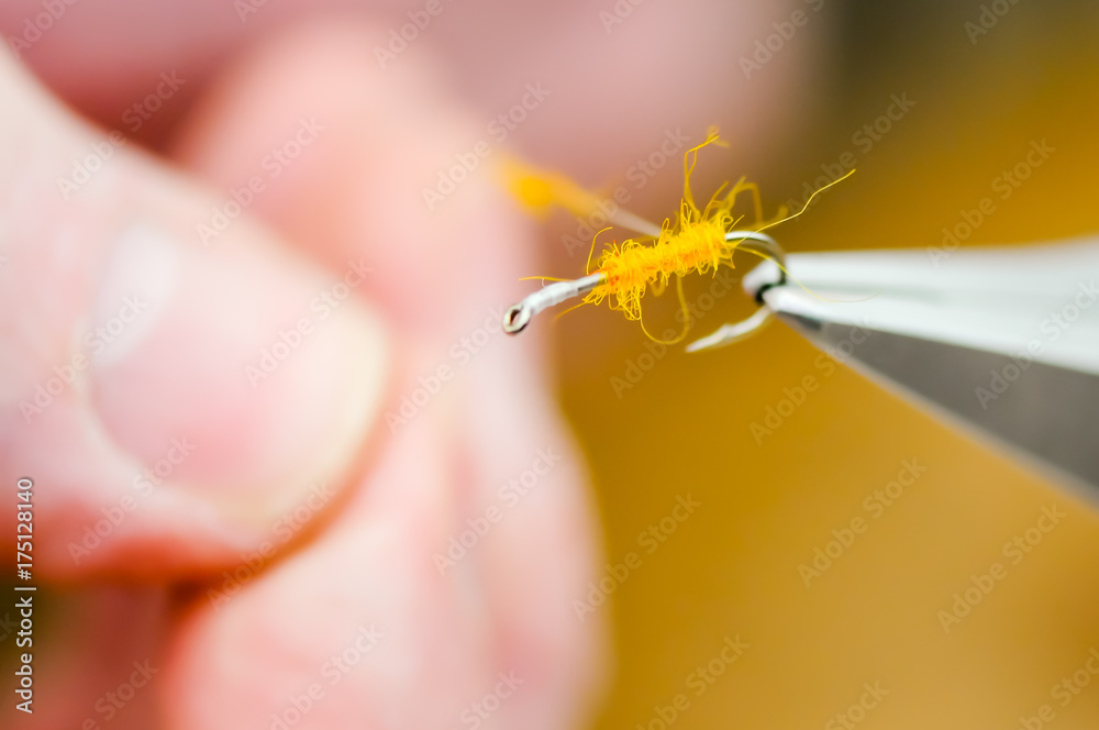 Foto de Fly tying demonstration - showing how to add 'dubbing' to the ...