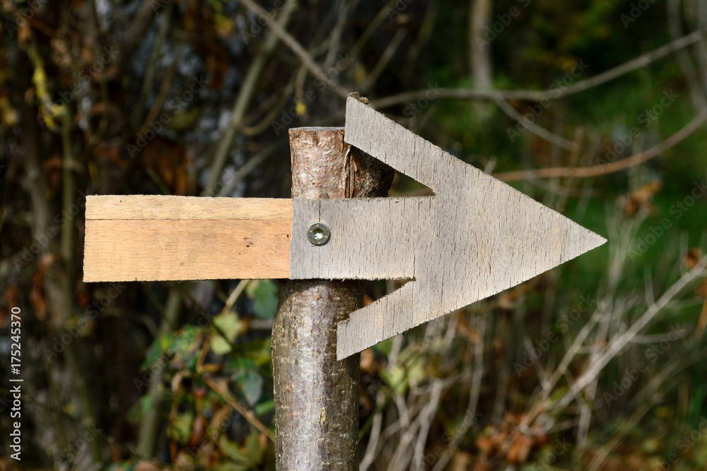 Pfeil nach rechts, q Stock Photo | Adobe Stock