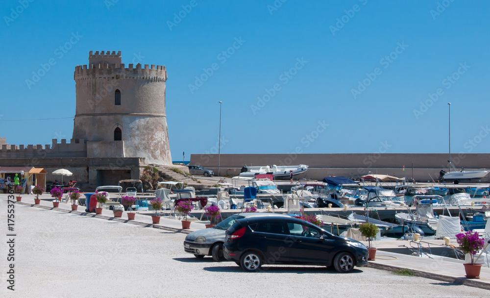 Foto de Torre Vado- Salento- Puglia do Stock | Adobe Stock
