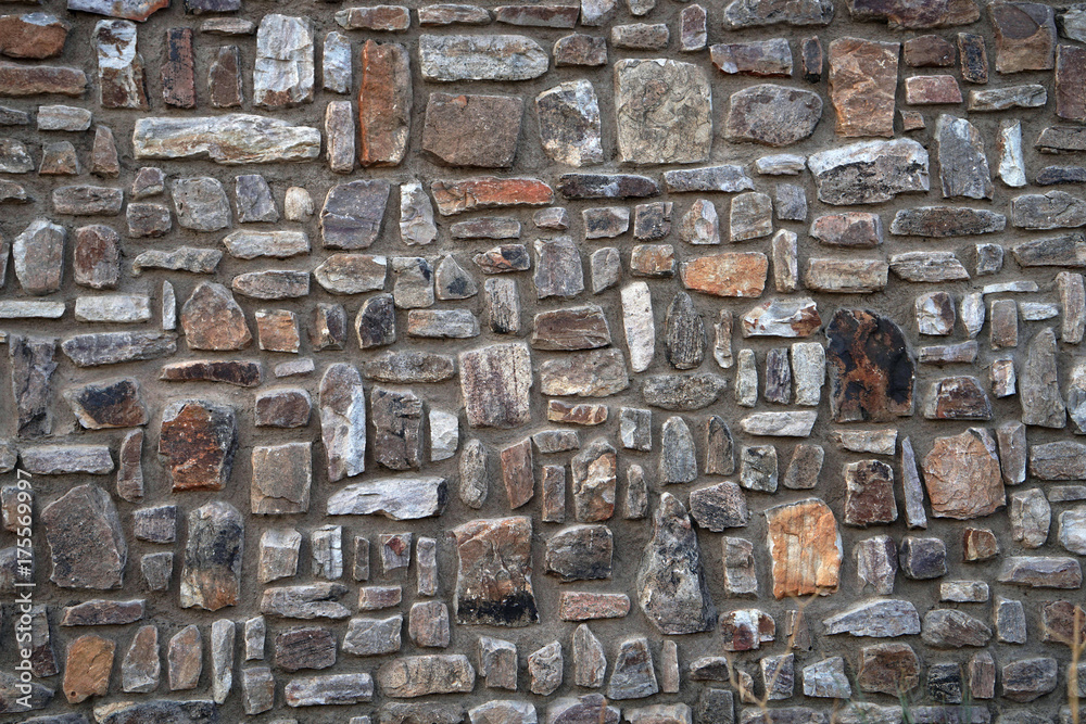 Alte Steinmauer mit senkrechter Verlegung als Hintergrund Stock Photo ...