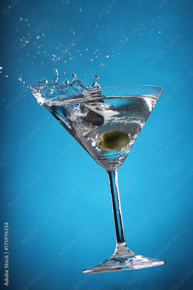 Cocktail Splashes Serie in 5 different colors with an Olive making ...