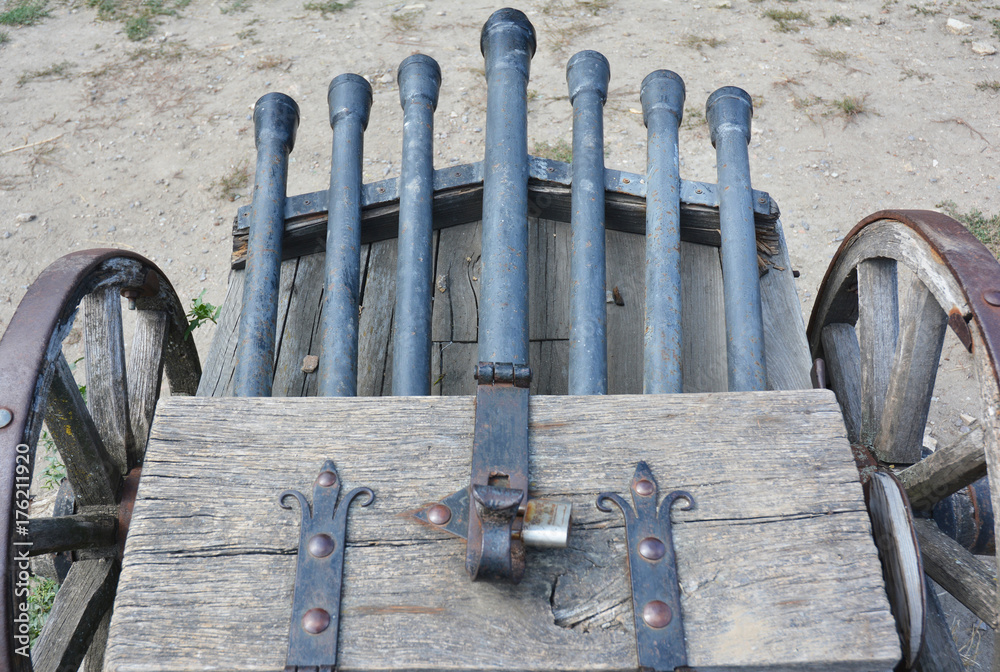 A Ribauldequin, also known as a rabauld, ribault, ribaudkin, infernal ...