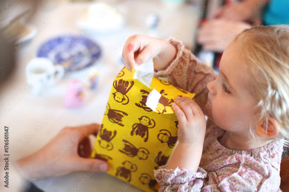 child, present, christmas, open, surprise, gift, birthday, spoiled ...