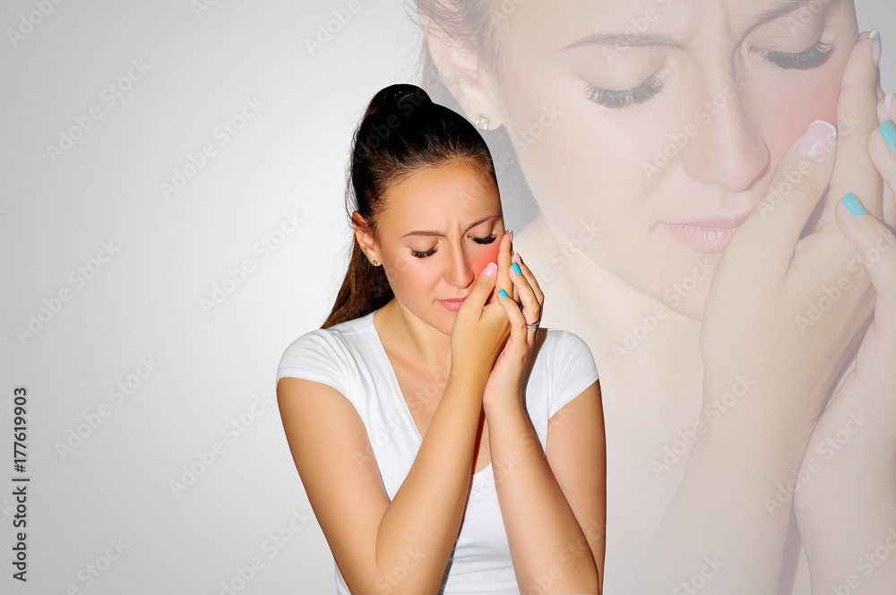 Toothache. Teeth problem. Woman feeling tooth pain. Closeup of ...
