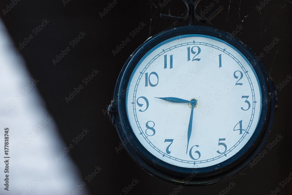 old hours, 9.30 hours Clock on wood table in the green garden time at o ...