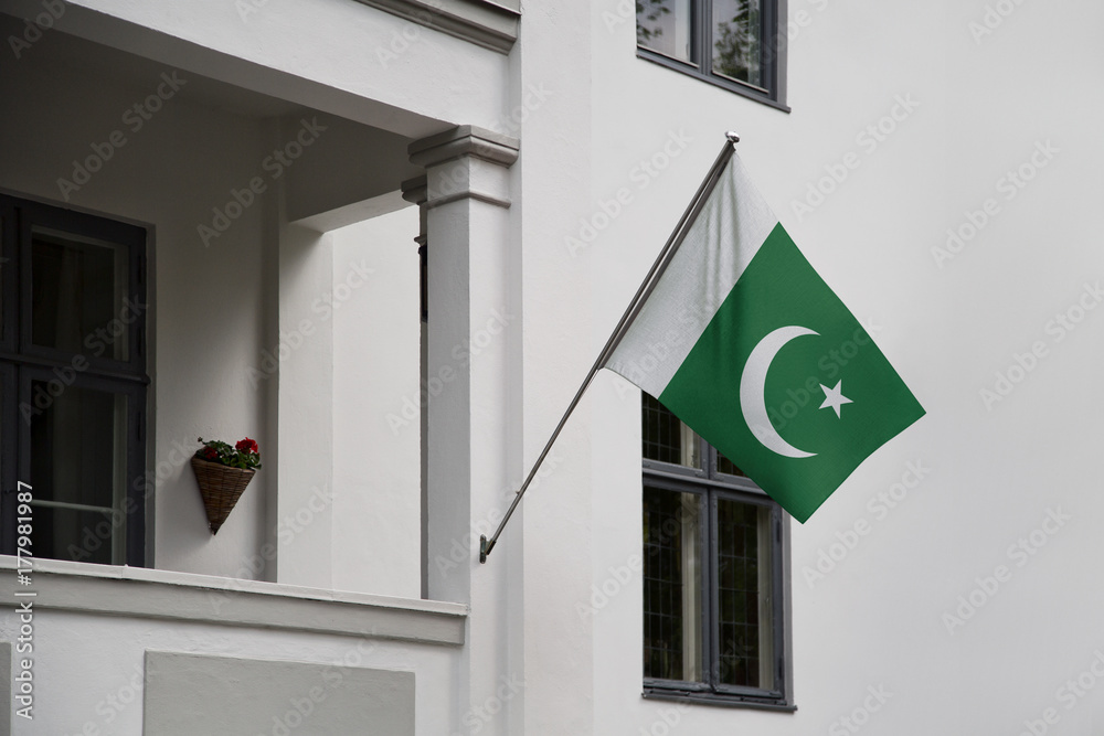 Pakistan flag. Pakistani flag displaying on a pole in front of the ...
